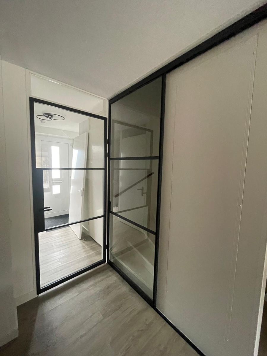 Koop Aluminium binnendeur opdek zwart vanaf - Interieurendeur.nl